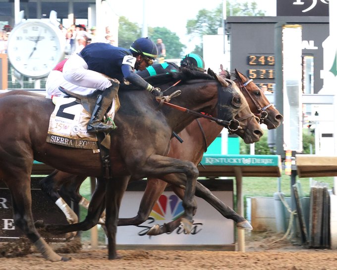 Un 'forcejeo' la recta final del Derby de Kentucky empaña la ...